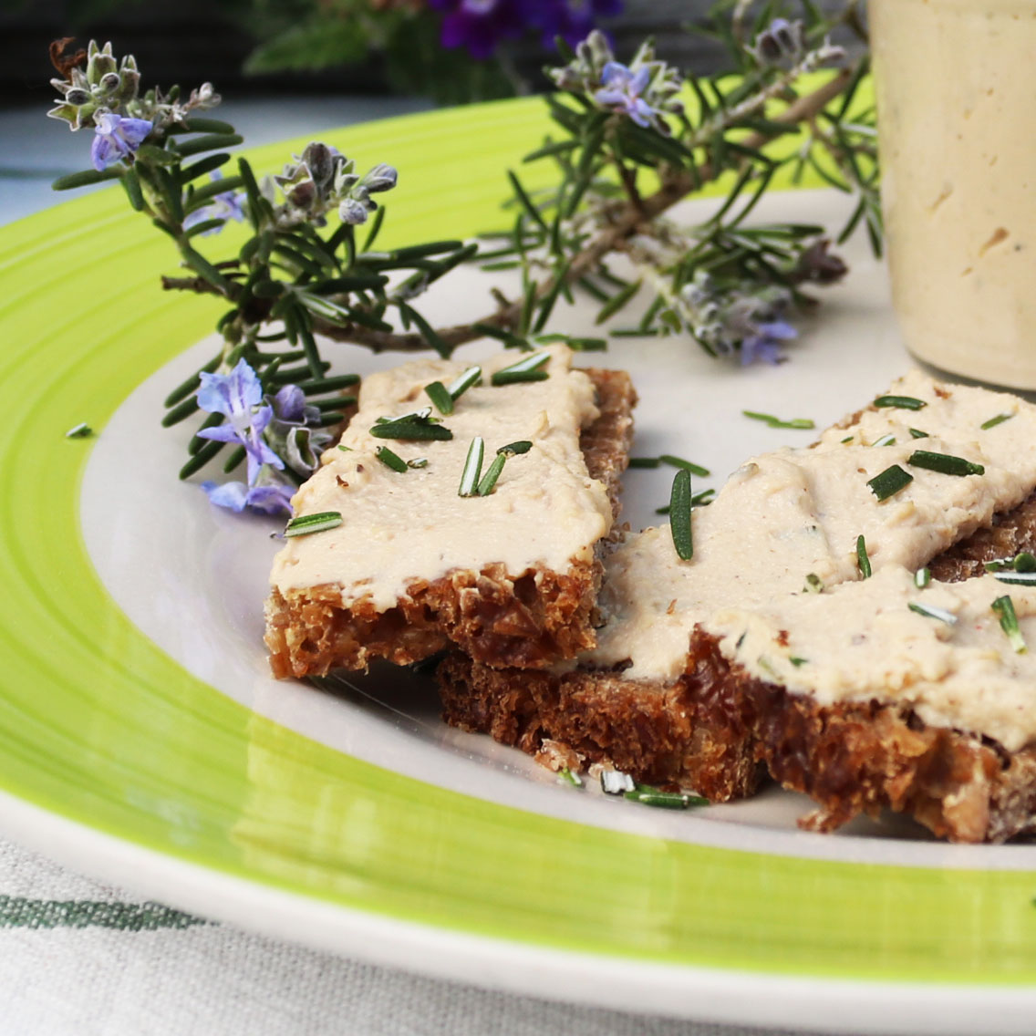 Paté de tofu con romero | Bocados de gloria